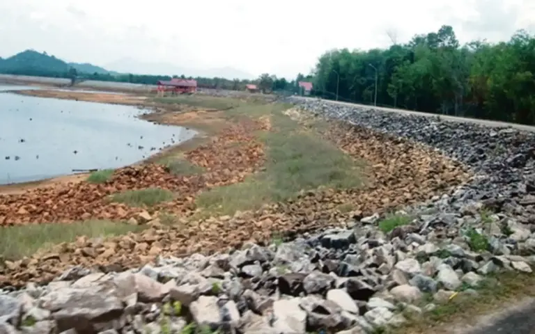 Bukit Kwong Dam, rivers in Kelantan below normal levels