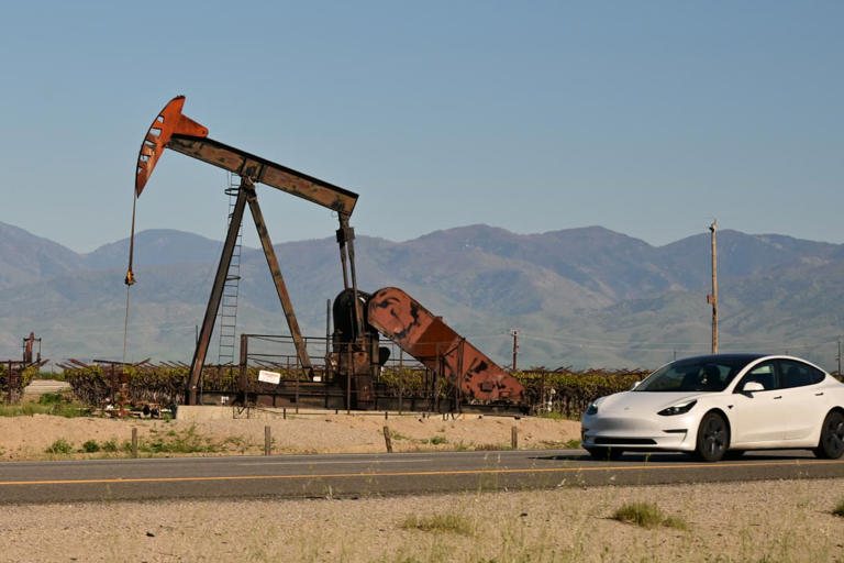 Oil prices sink as Trump stokes hopes for a peace deal with Iran