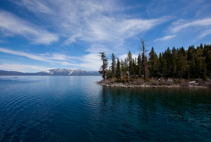 Discover the beauty of the biggest freshwater lake in the West