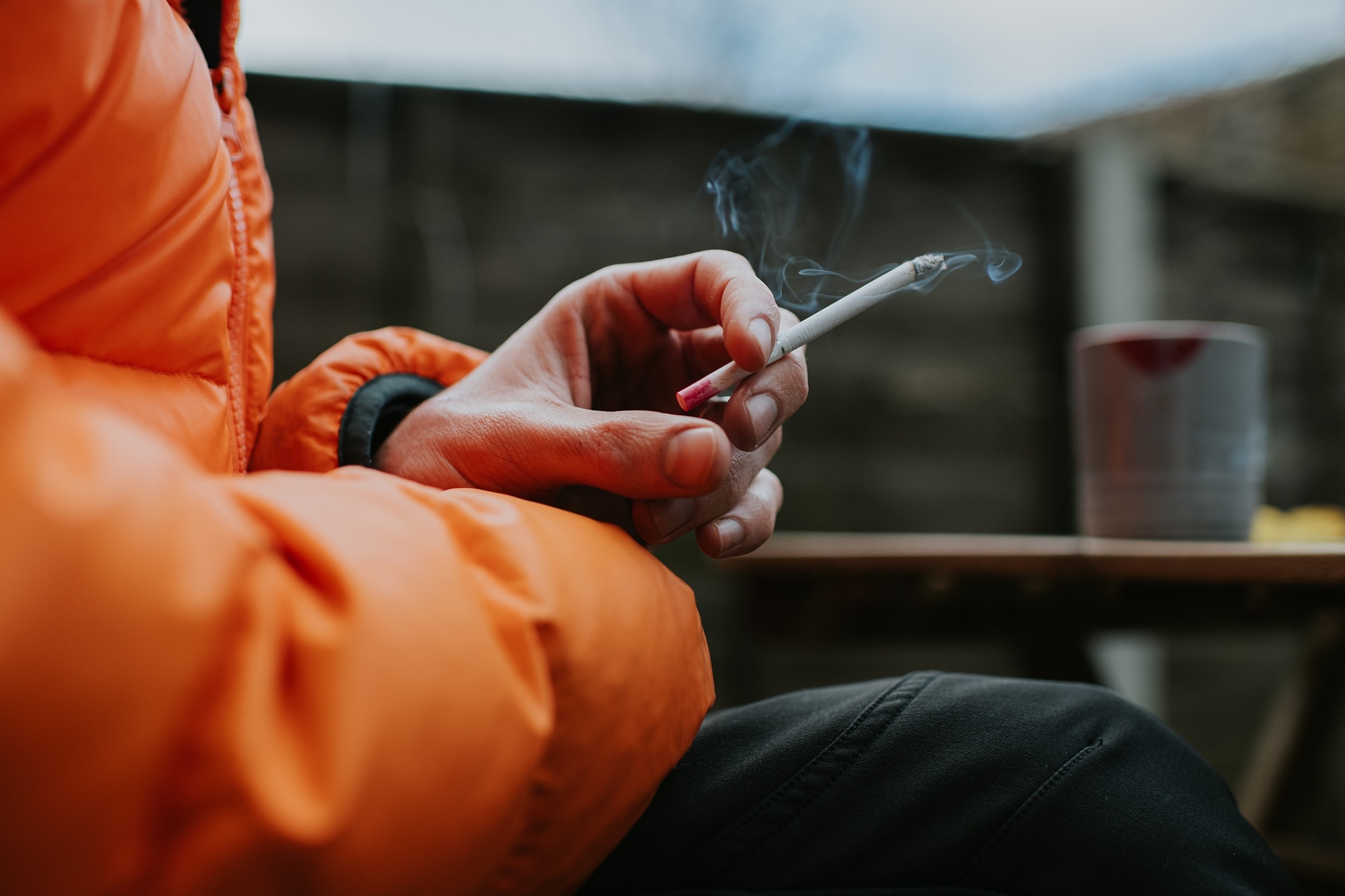 Smoking rate among US adults drops to record low as vape use rises, CDC ...