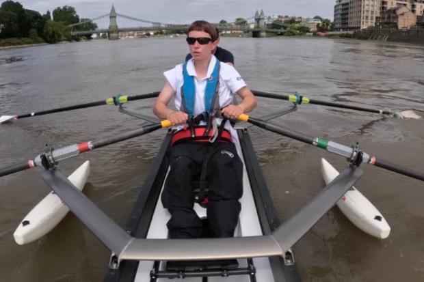 Inspiring rower set to take on world famous Boat Race course using arms ...