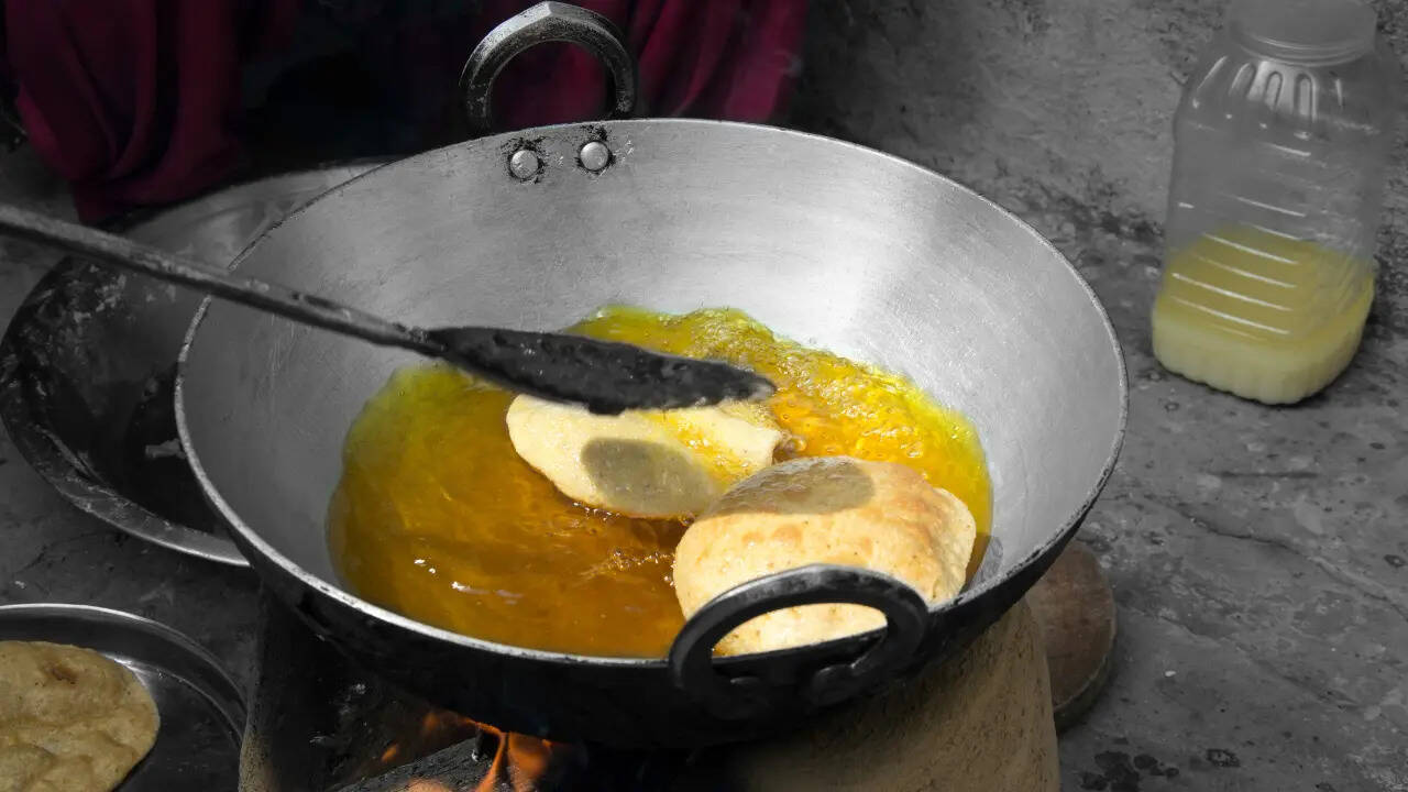 Want puffed-up pooris every time? Chef Ranveer Brar reveals 2 simple ...