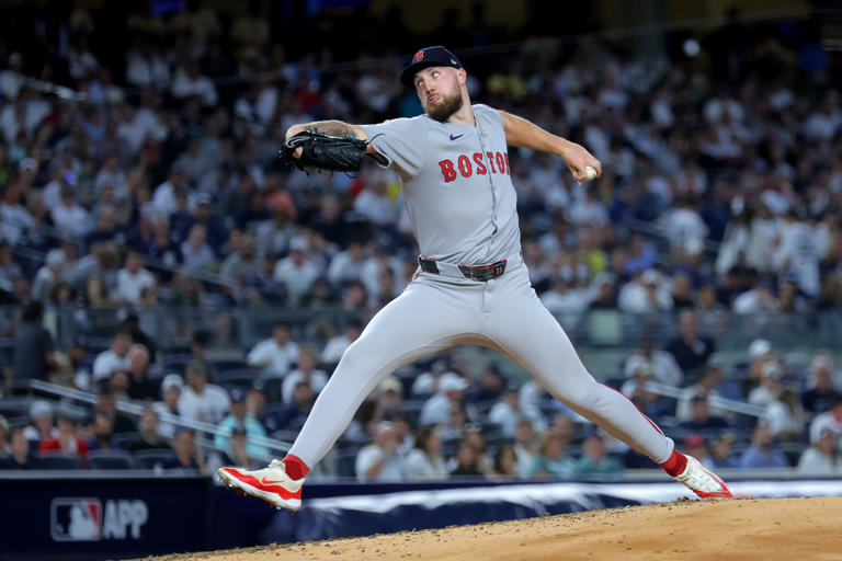 5 MLB pitchers who are underperforming based on their advanced metrics