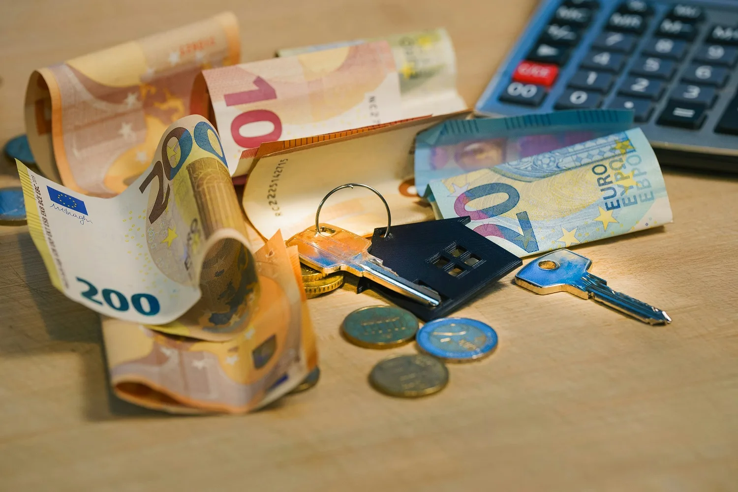 Κατώτατος 920€: Πόσα θα πάρεις καθαρά στην τσέπη