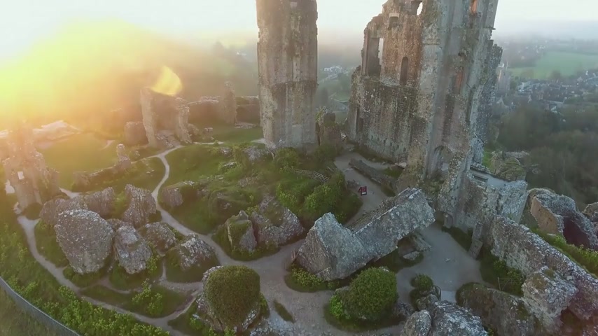 Corfe Castle, Dorset: Drone tour of UK's 1,000-year-old treasure