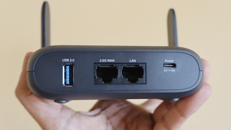 TP-Link Roam 7 review: How this travel router let me stop stressing ...