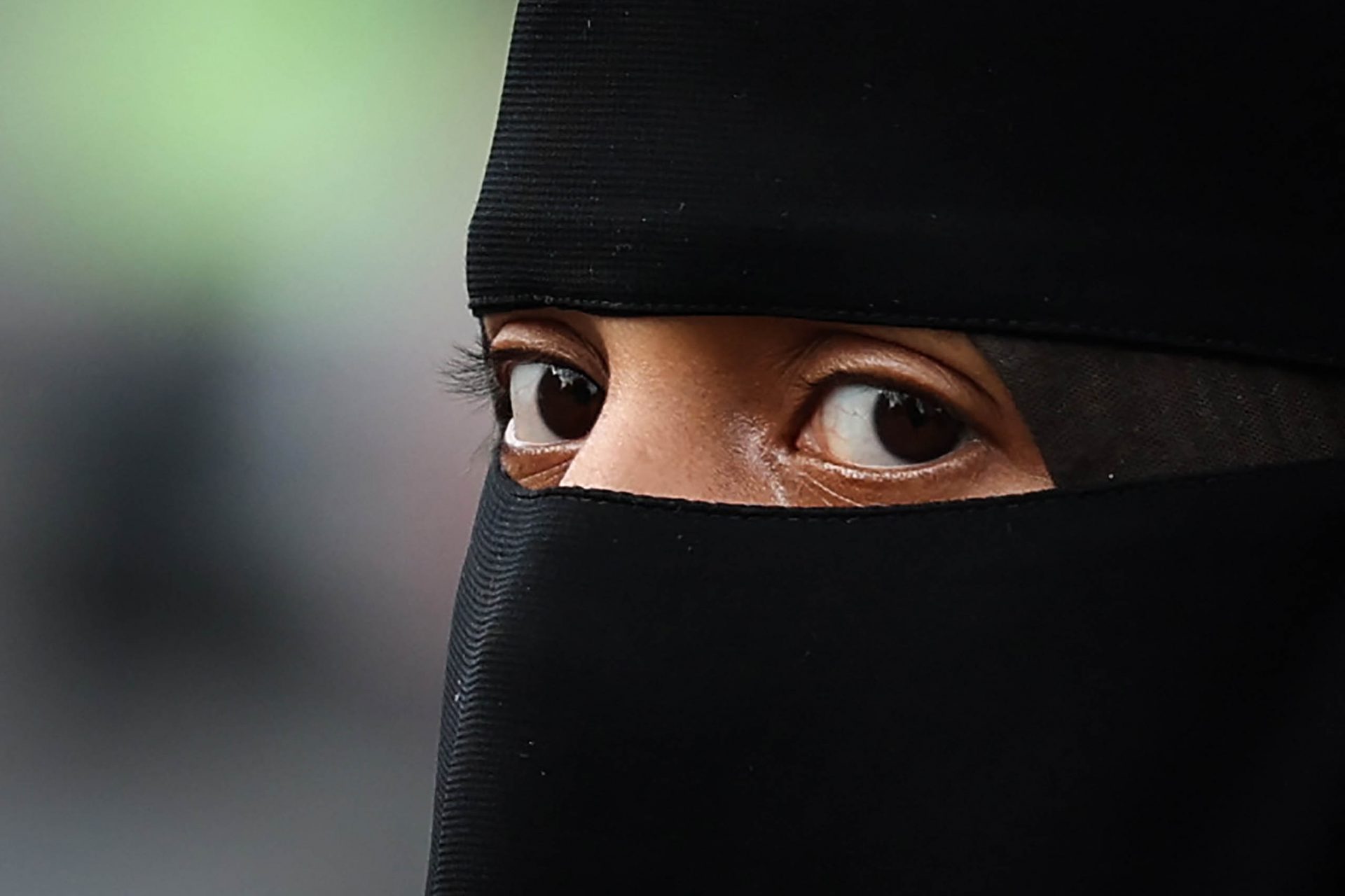 De los vaqueros al burka: prendas de ropa que alguna vez fueron prohibidas
