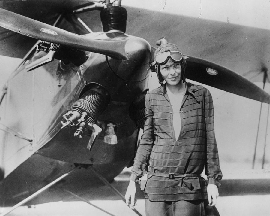 Pilot believes he may have spotted Amelia Earhart wreckage