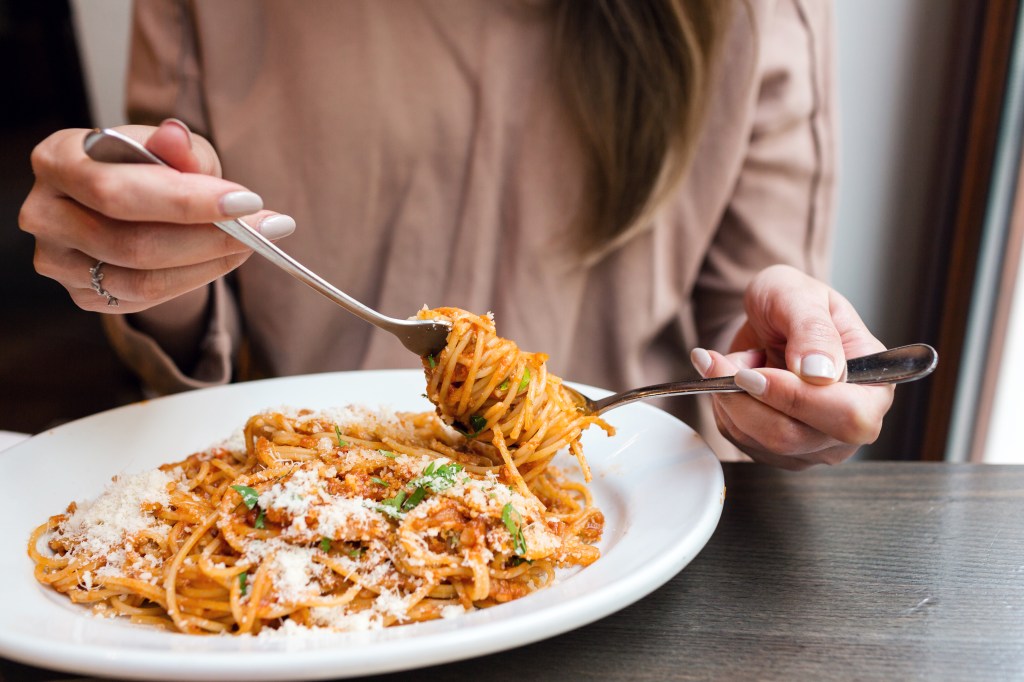 9 warning signs you’re eating too many carbs
