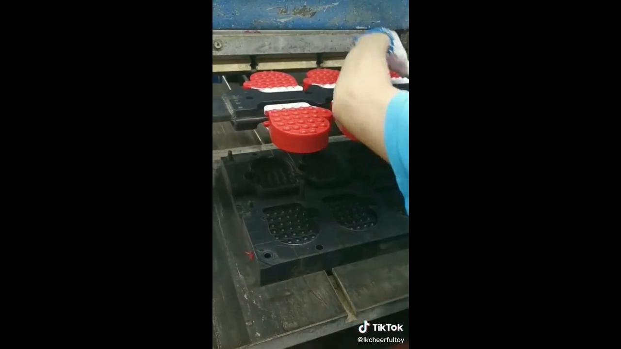 Making colorful Pop-it