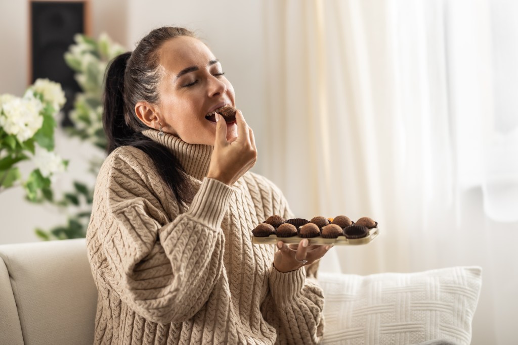 9 warning signs you’re eating too many carbs