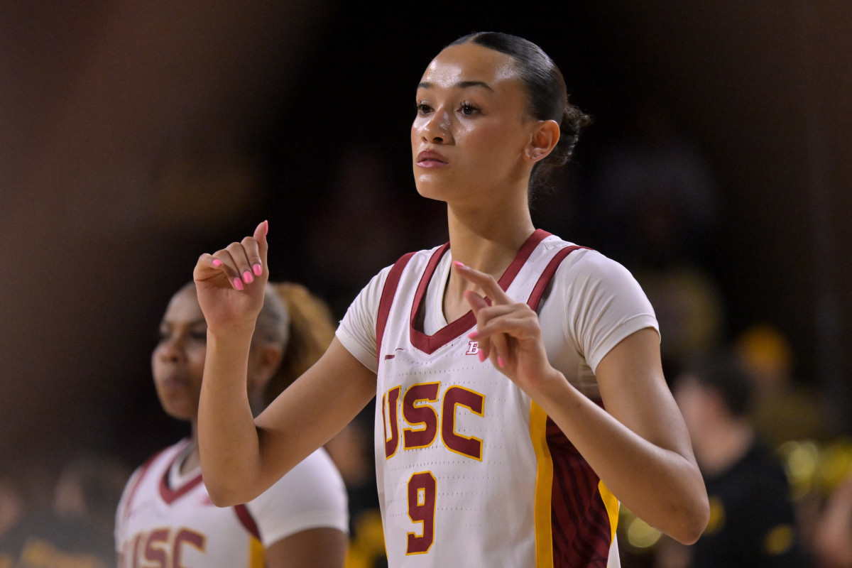 USC Star Jazzy Davidson Appears To Be Dating Player In Sweet 16