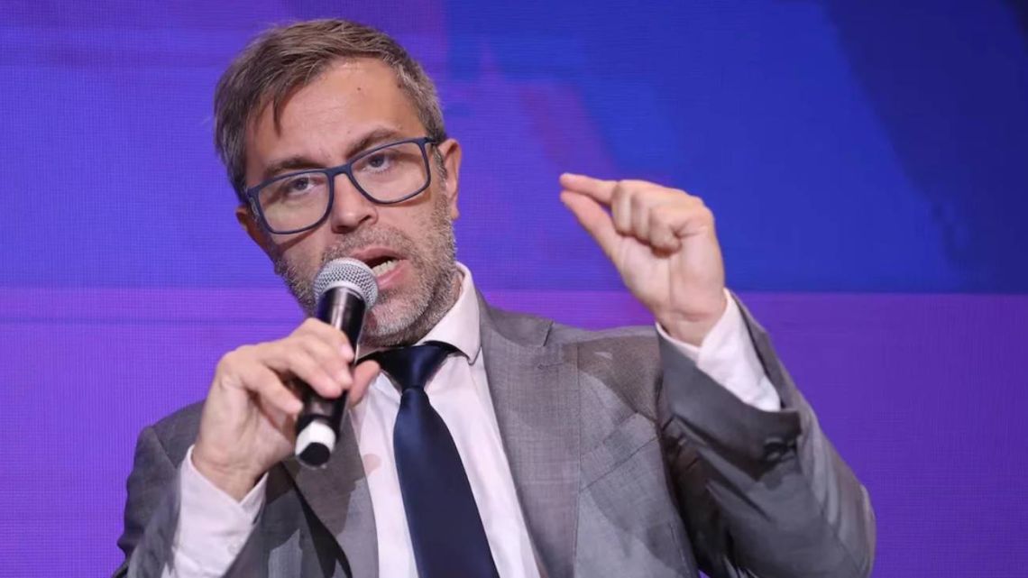 El Gobierno reestructura deuda en manos del BCRA y reemplaza bonos que ...