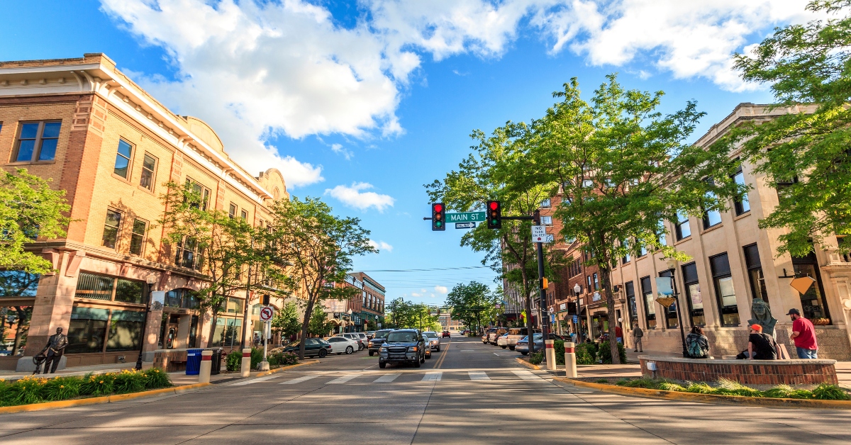 14 Midwest cities perfect for retirees wanting city amenities but small ...