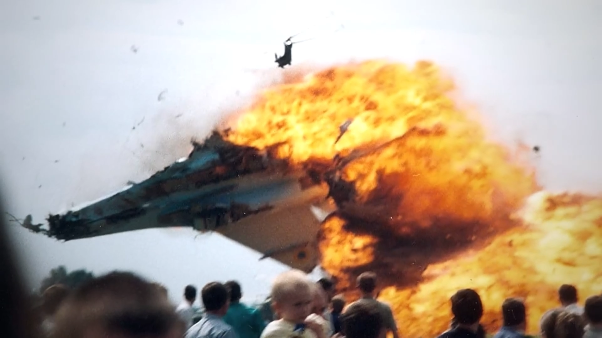 Fighter jet crashes into crowd. Shocking airshow disaster caught on camera