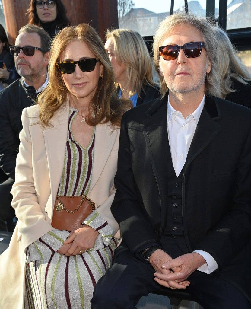 Sir Paul McCartney and swimsuit-clad wife pack on the PDA during dreamy ...