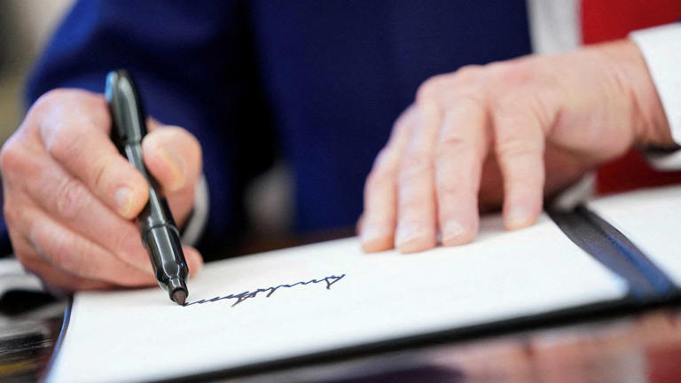 Trump to become first sitting president in history to put his signature ...