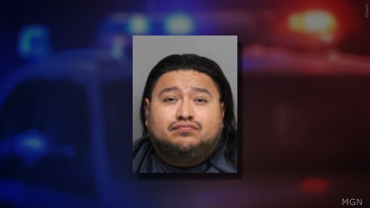 Lincoln man arrested for embezzling over $6,000 from Pizza Hut, police say