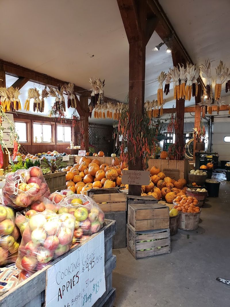 Old-fashioned Vermont farm market that offers fresh produce straight ...