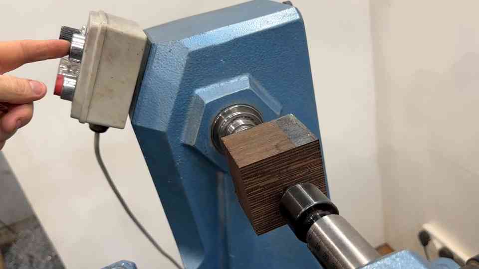 Turning metal like wood... here's what happened