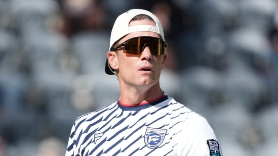 Tom Brady could return as Raiders QB; Bill Belichick breaks silence on ...