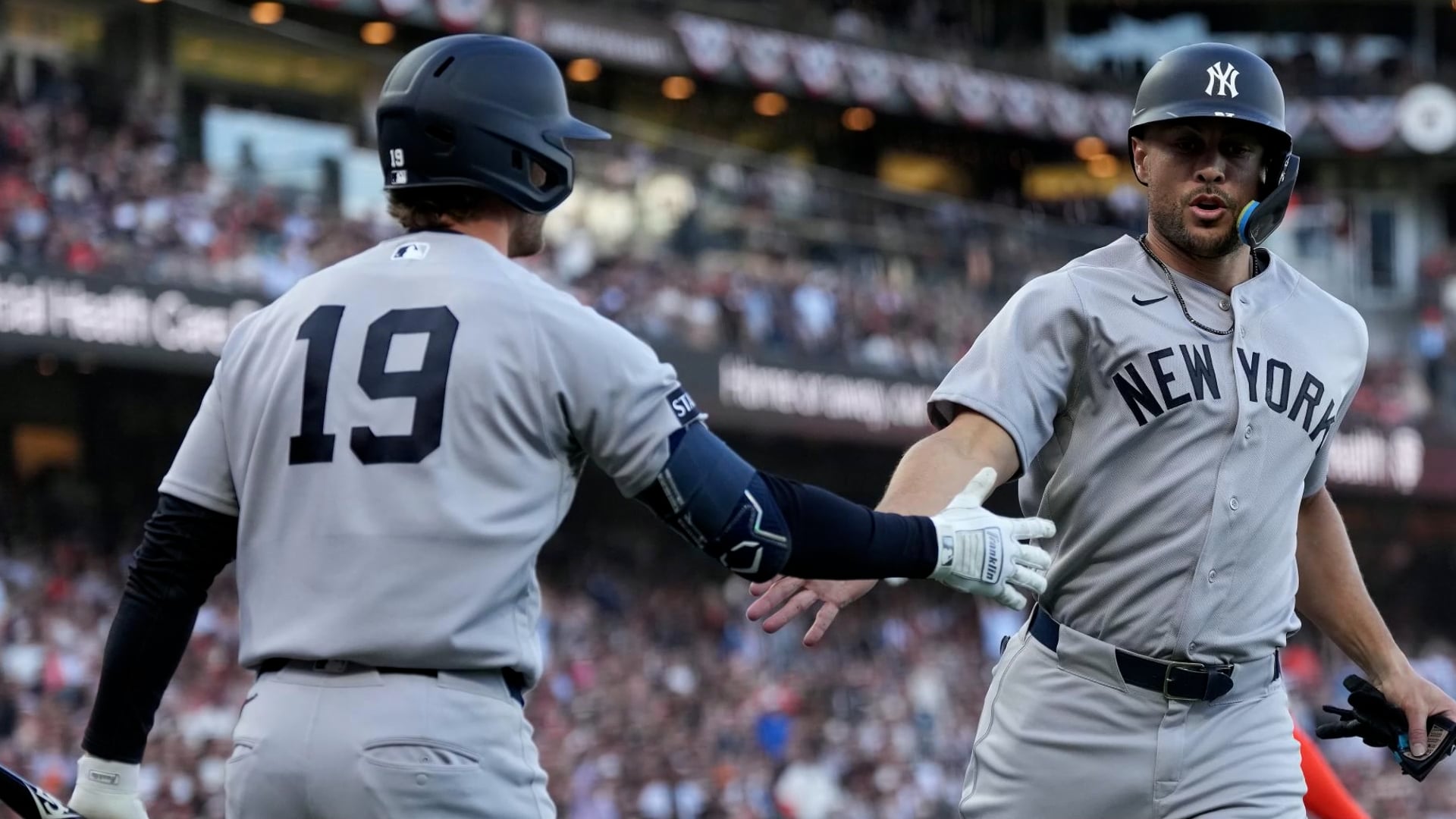 Yankees mark opening day with win over Giants