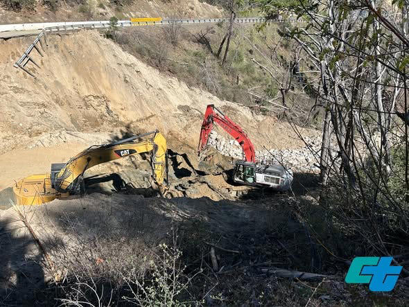 When are all Highway 299 lanes west of Redding reopening?