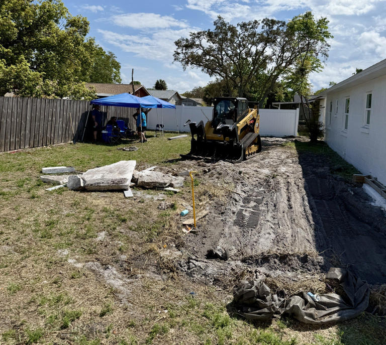Port Orange police dig for evidence in backyard of imprisoned killer