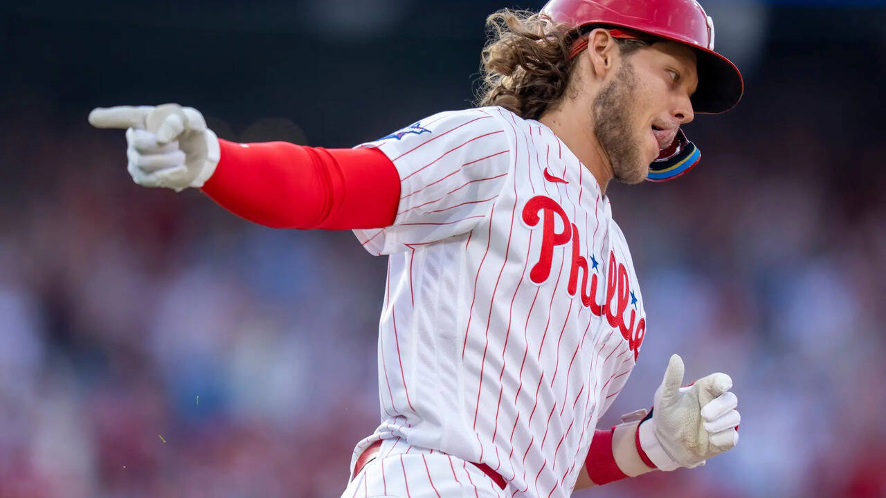 Cristopher Sánchez dominates on opening day as Phillies defeat Rangers 5-3