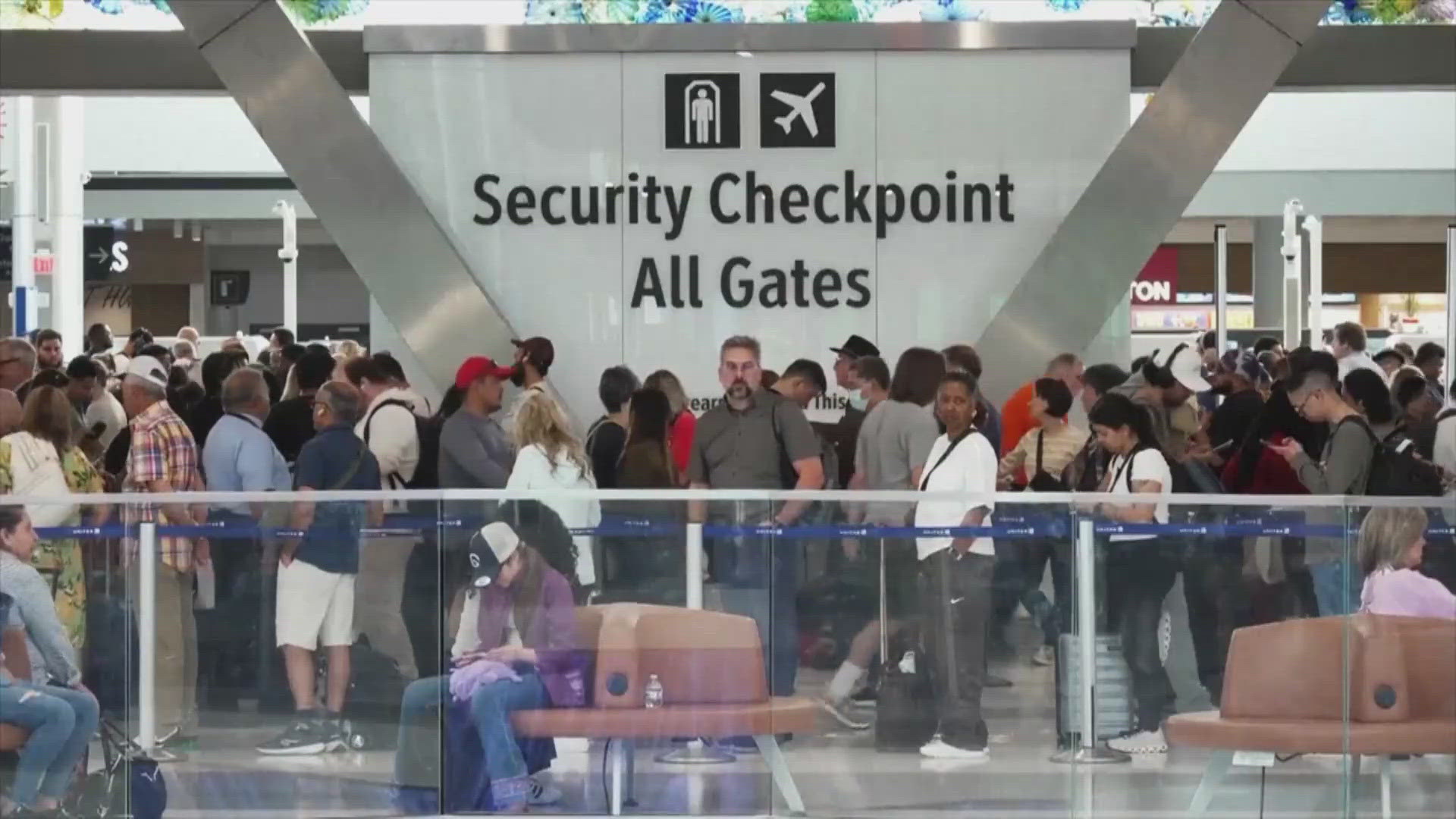Airports brace as TSA workers miss another payday