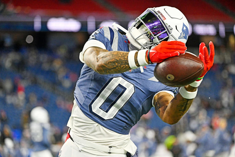 Did Christian Gonzalez send Patriots cryptic message at Celtics game?