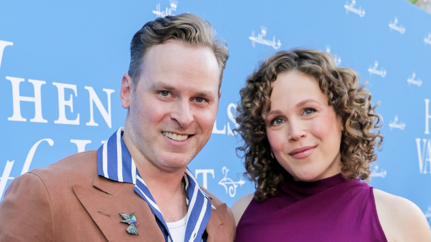 When Calls the Heart’s Erin Krakow & Ben Rosenbaum share babymoon details