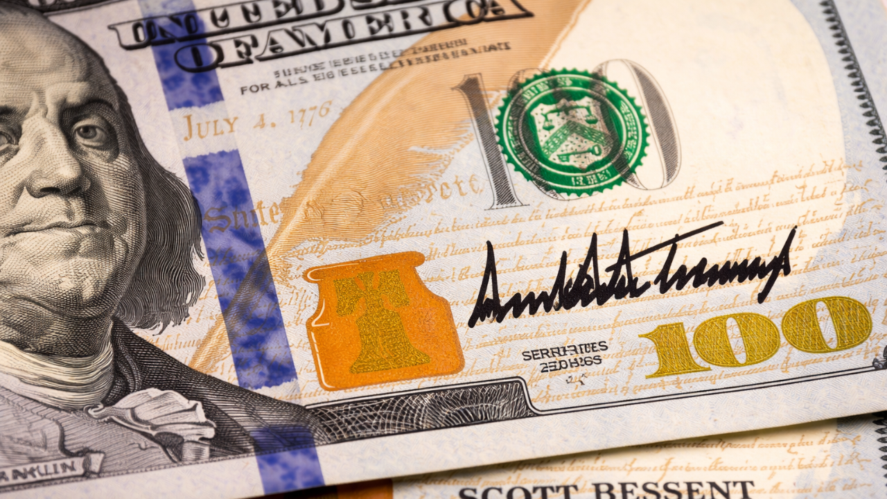 Trump signature on dollar bill: When will currency with president's ...