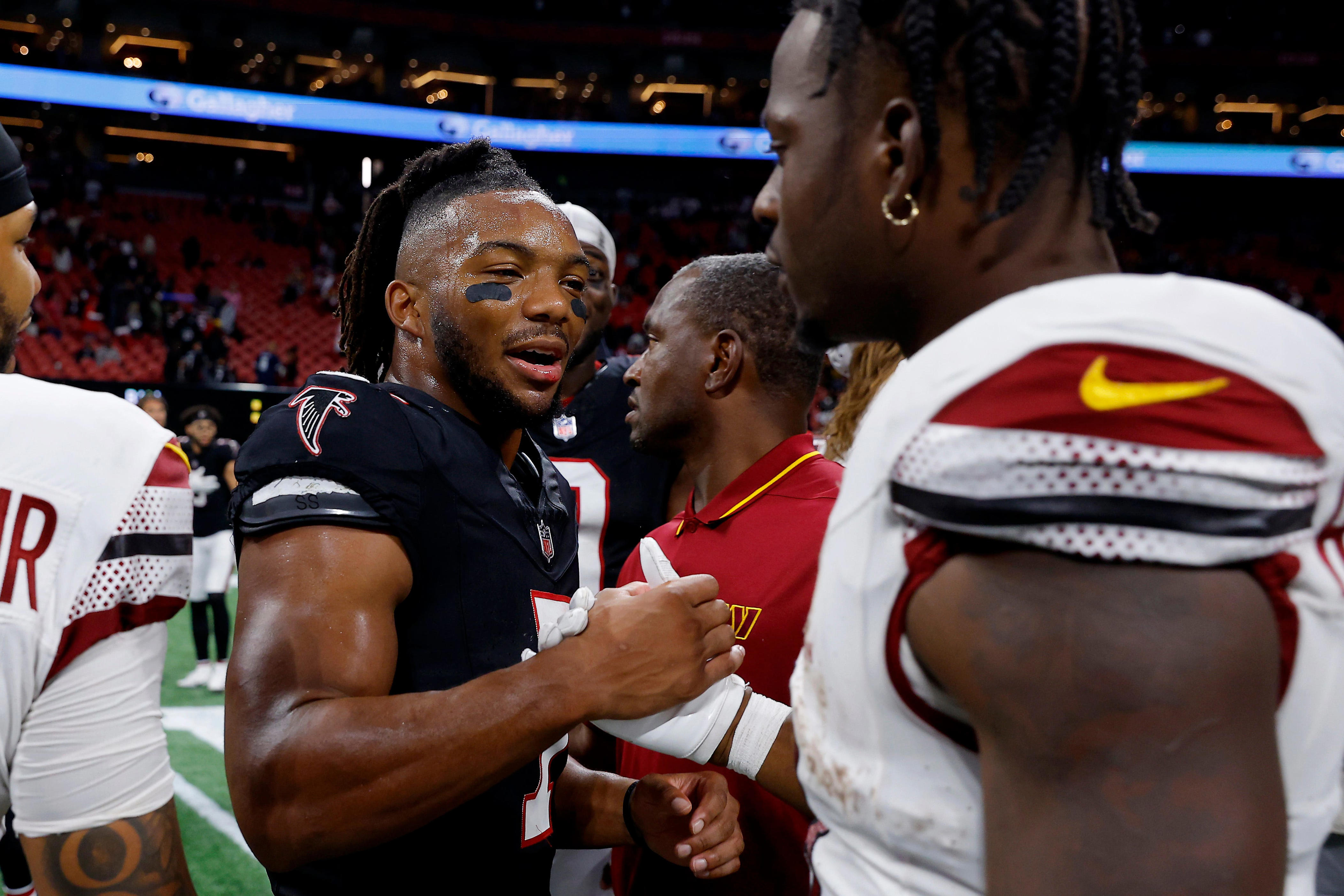 NFL world reacts to Falcons signing RB Brian Robinson Jr.