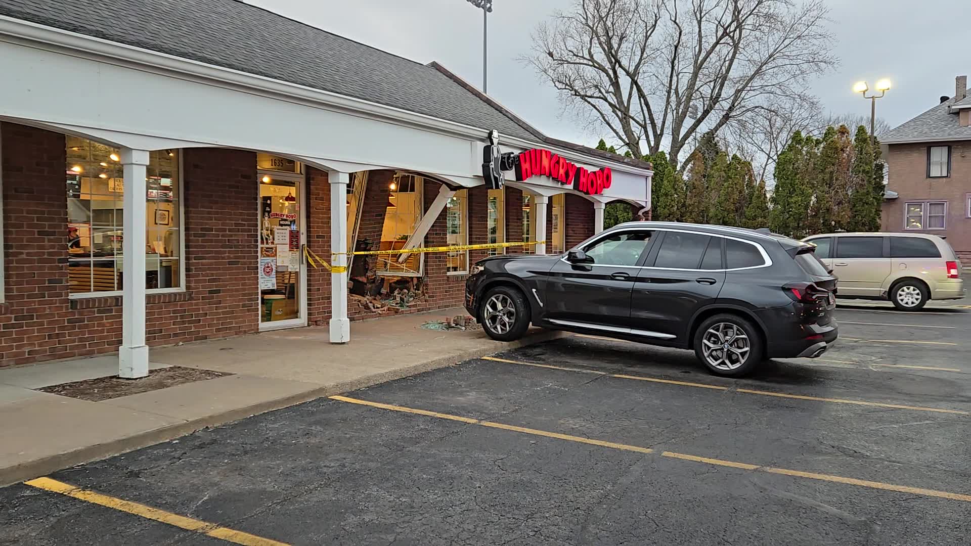 Car drives into Hungry Hobo, Moline