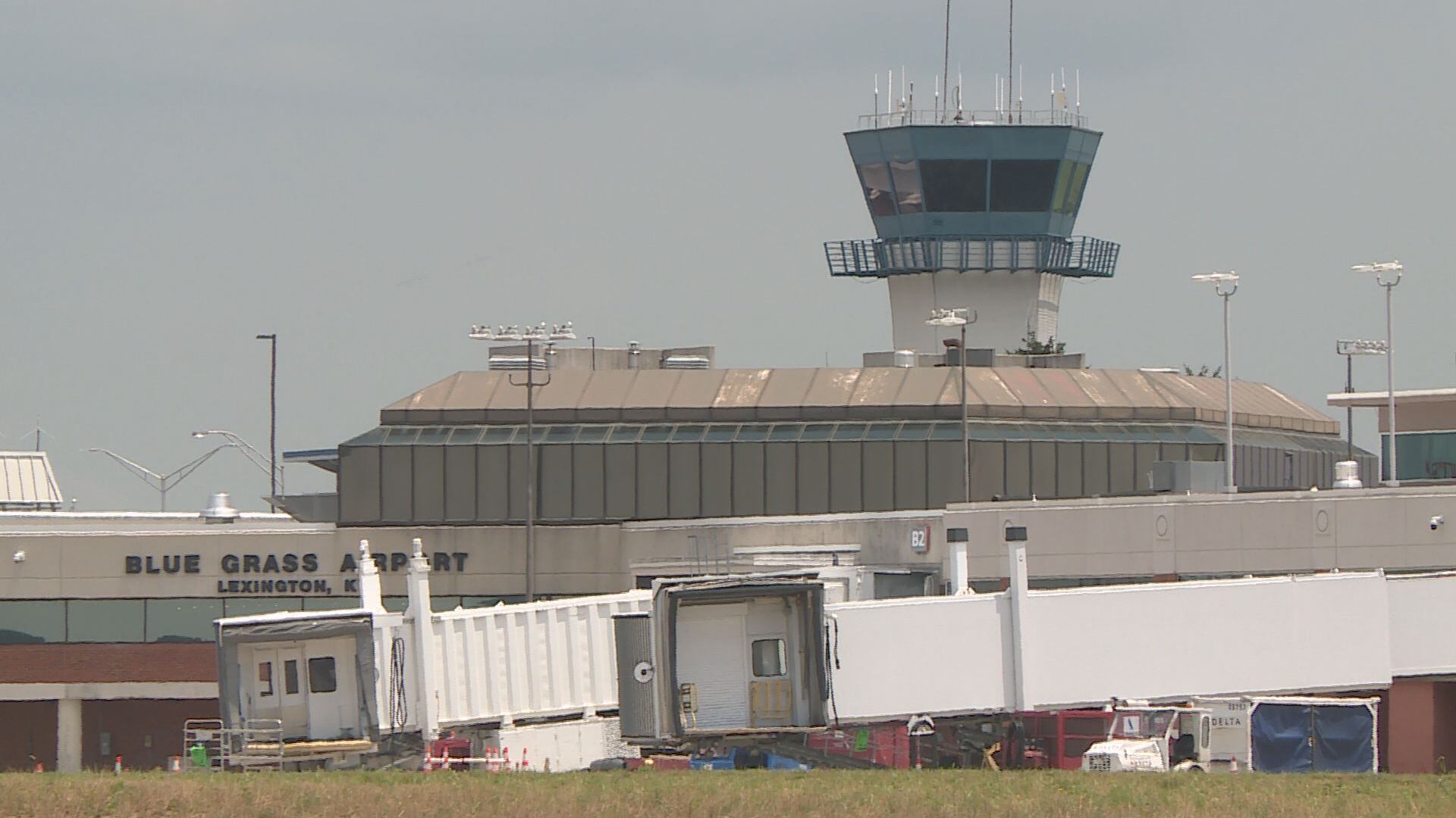 Blue Grass Airport completes parking expansion