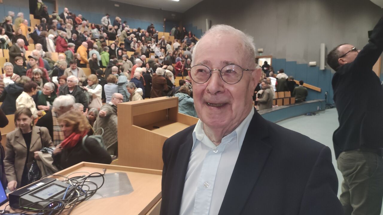 Legendarische UGent-prof Walter Prevenier (91) geeft opnieuw college ...