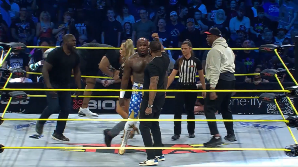 Moose gets major assist from former NFL teammates on TNA IMPACT