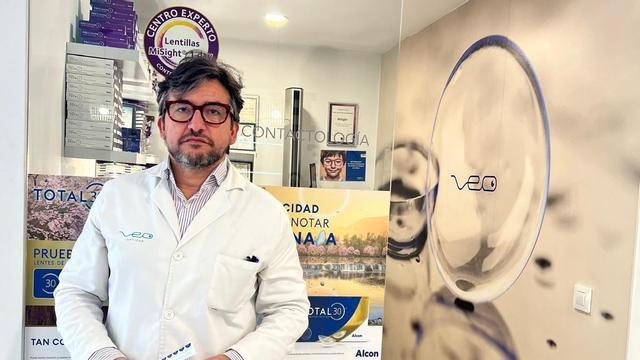 «La época de más demanda de lentillas es la Semana Santa y la primavera ...