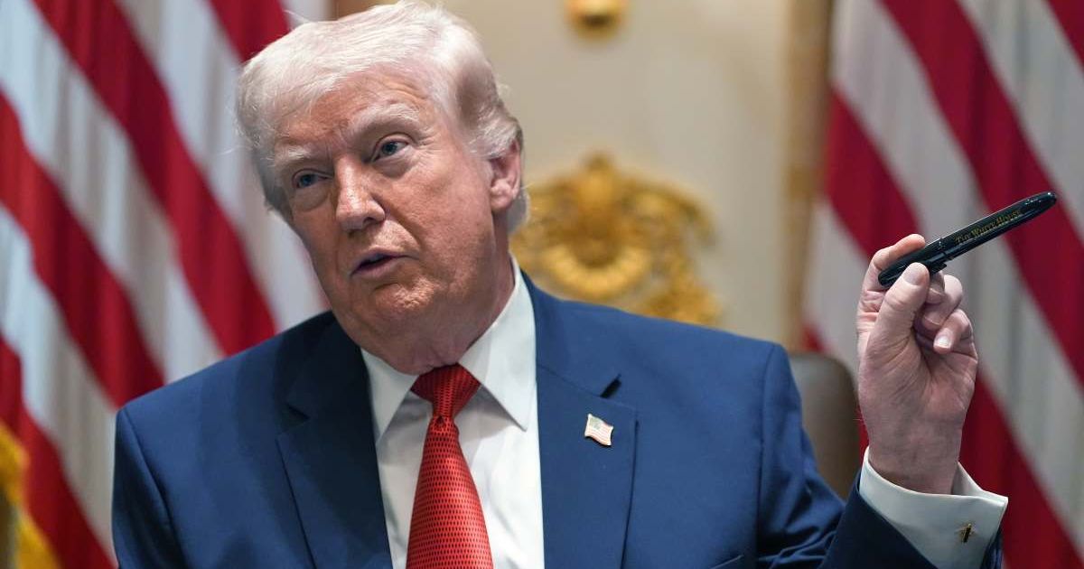 Trump praises ICE's ‘larger, harder muscles’ as he says Americans back ...