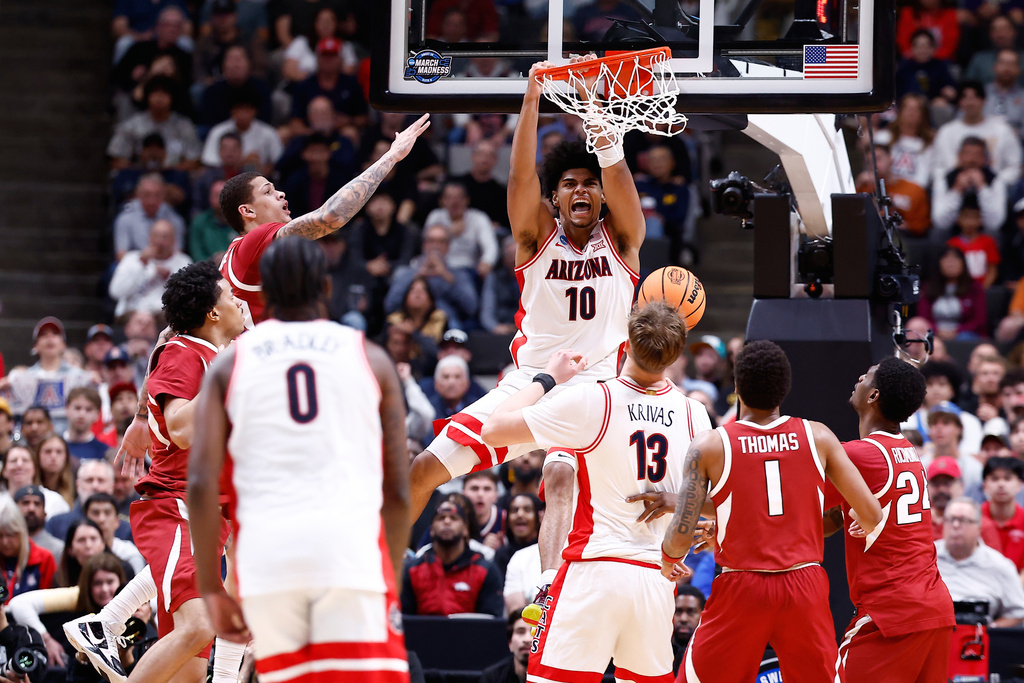 Top-seeded Arizona beats Arkansas 109-88 to reach the Elite Eight for ...