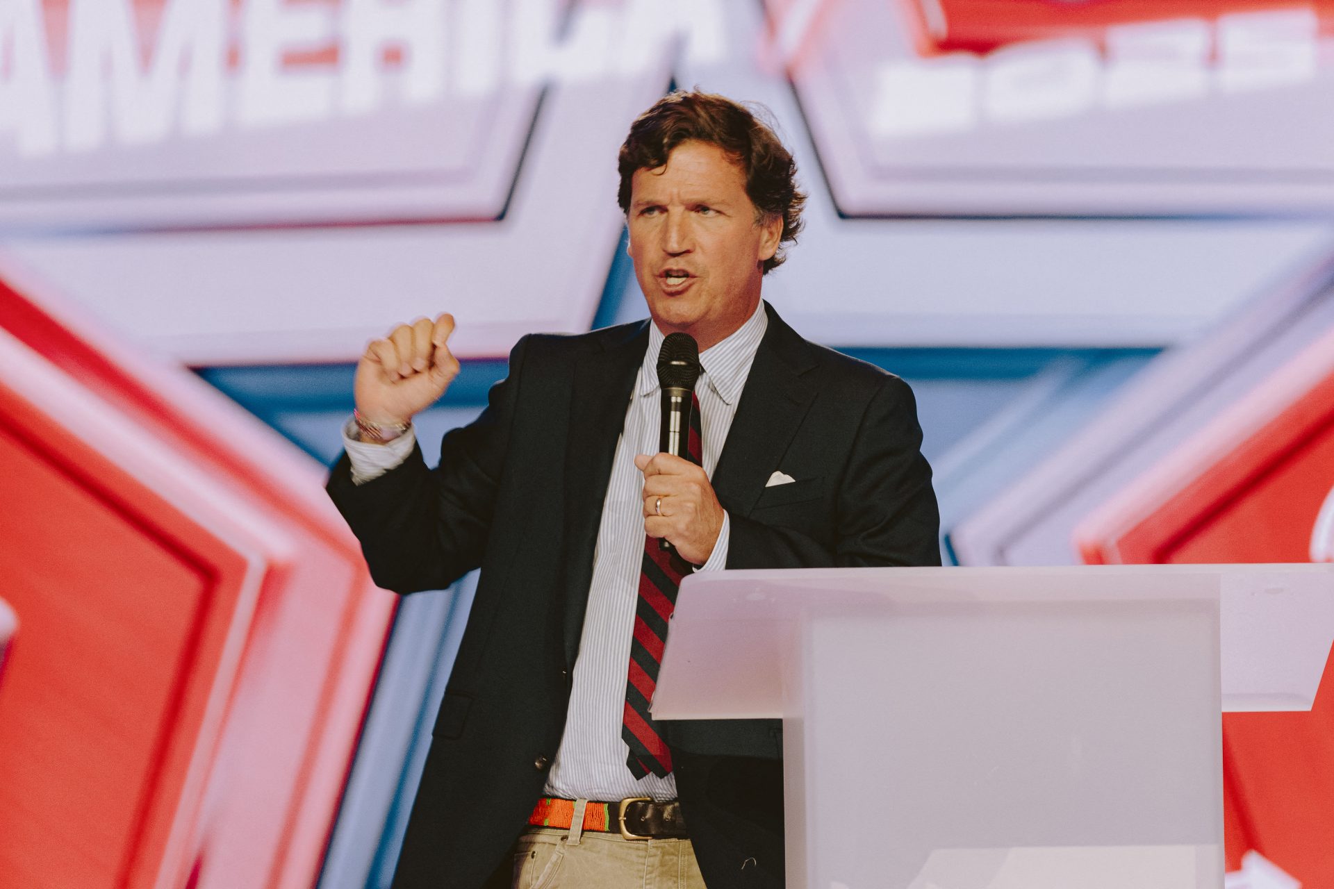 Der MAGA-Riss weitet sich: Was verriet Tucker Carlson über Trump?