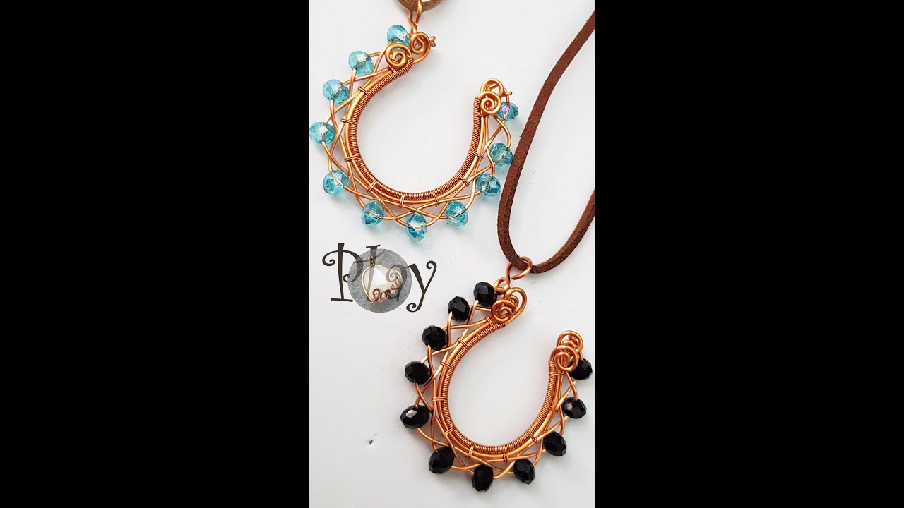 Horseshoe | Pendant | Crystal beads | 3-wire braid @LanAnhHandmade 740 ...