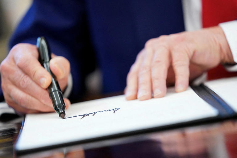 Trump signature to appear on US currency, ending 165-year tradition