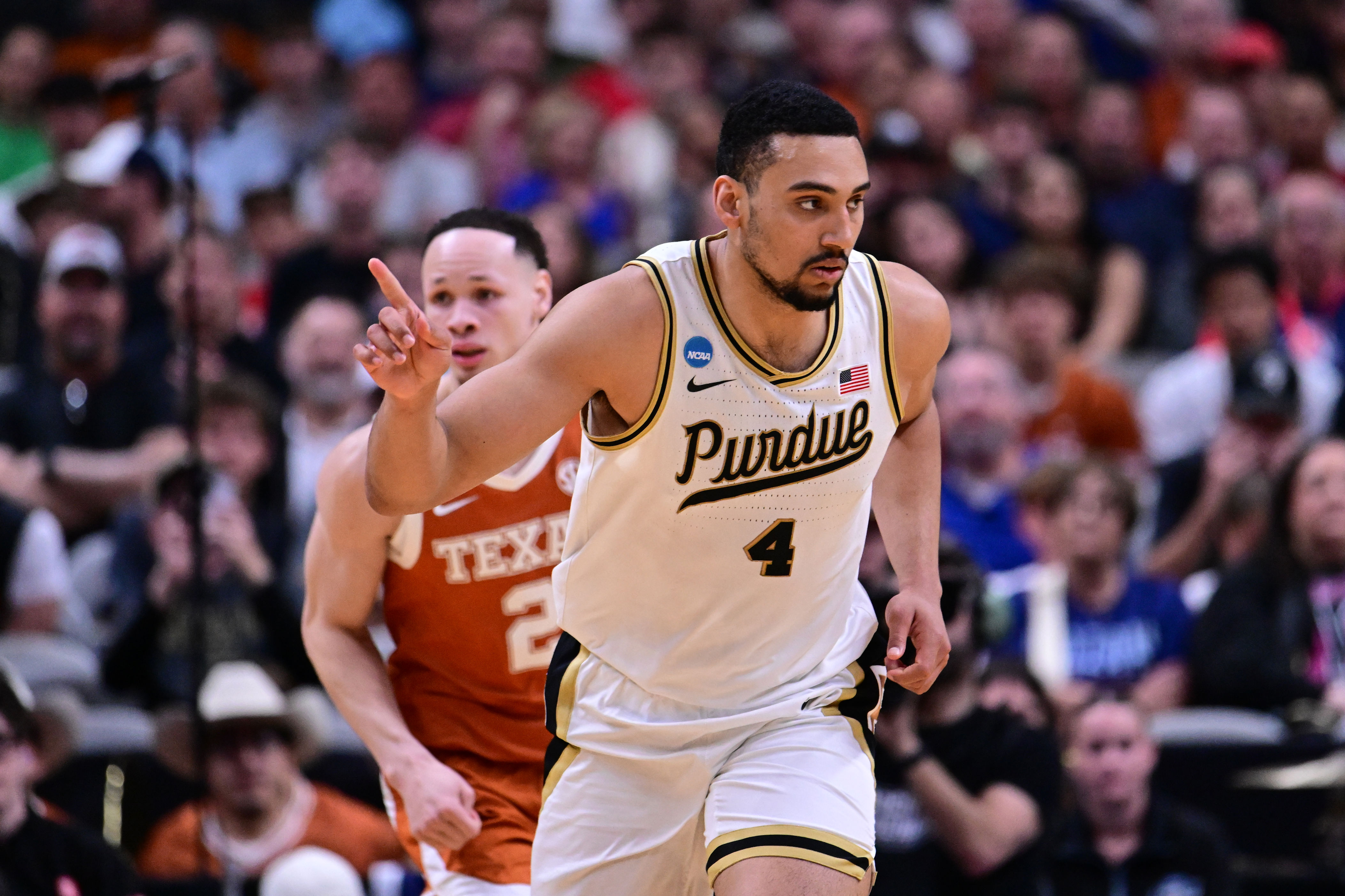 Trey Kaufman-Renn's putback with less than a second to go powers Purdue ...