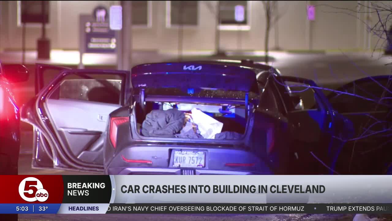Car crashes into building in Cleveland