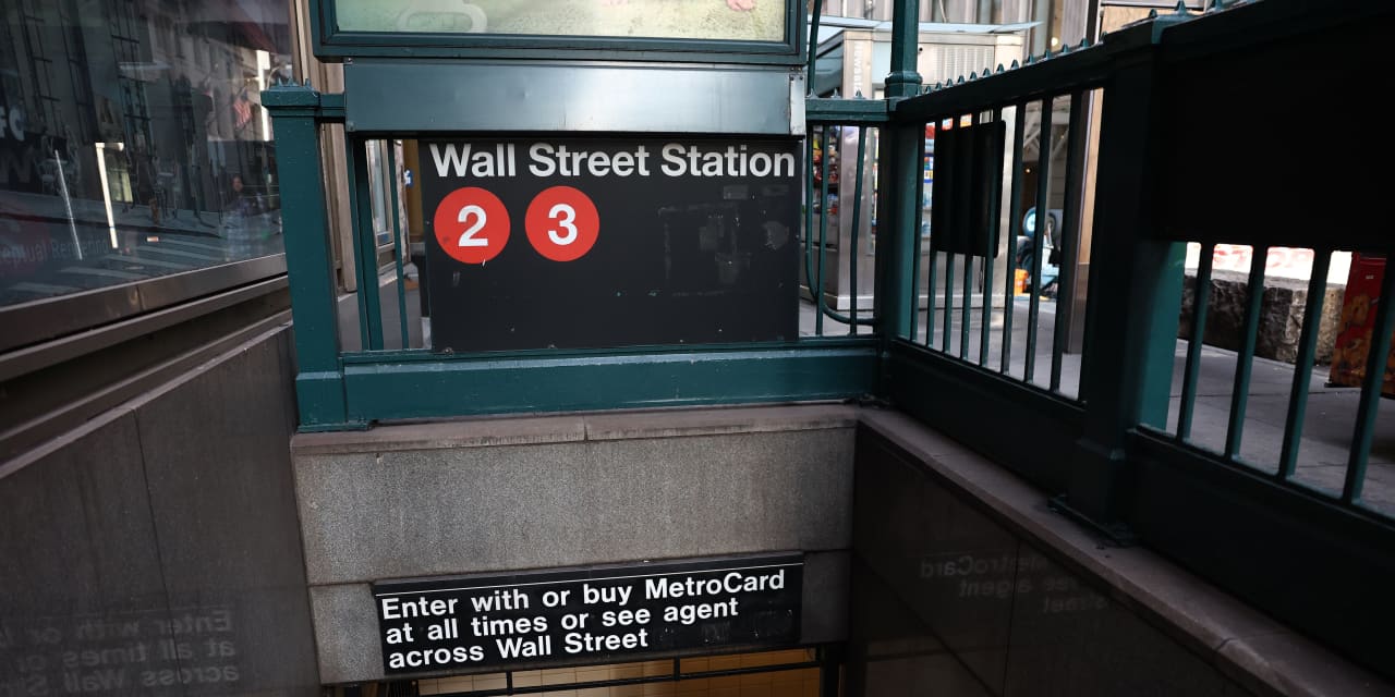 Here’s how the average Wall Street bonus compares to the typical ...
