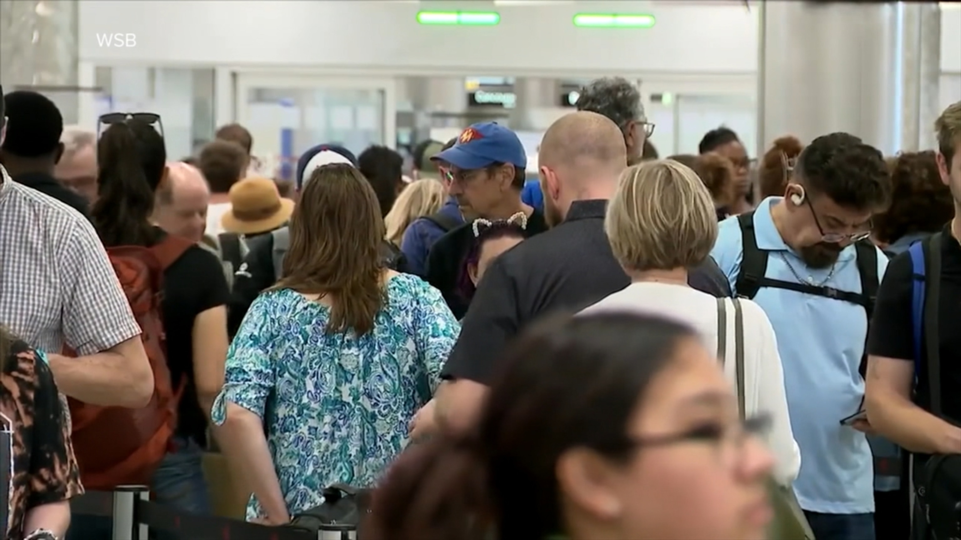 Historic TSA lines continue as spring break ramps up