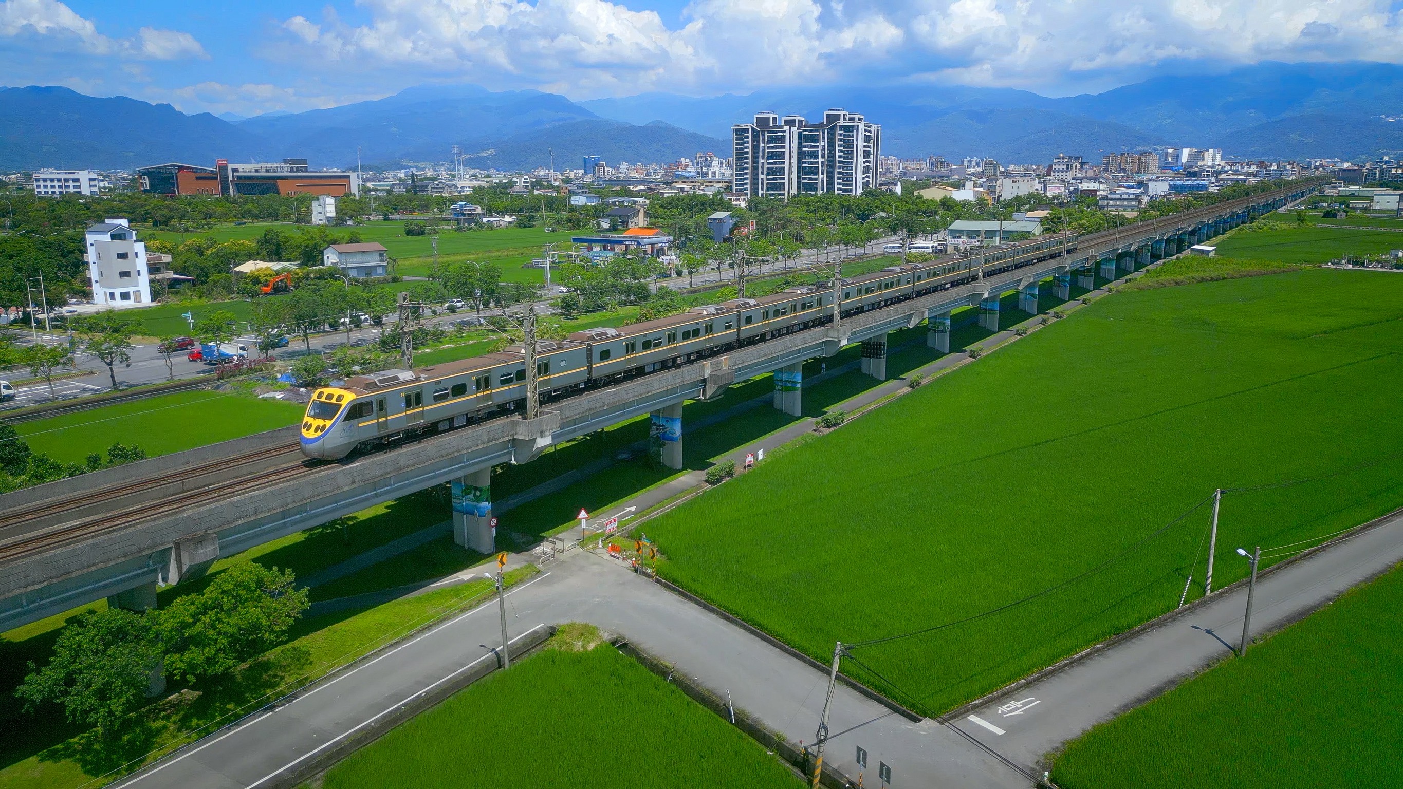 「宜蘭鐵路高架計畫」通過政院核定! 總經費501億、全長15.8公里