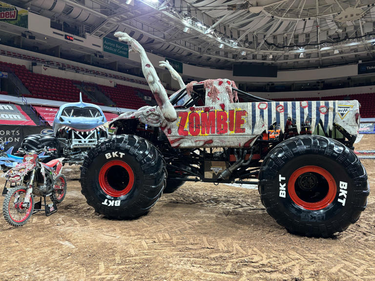 Kewaunee siblings’ rivalry fuels Monster Jam competition
